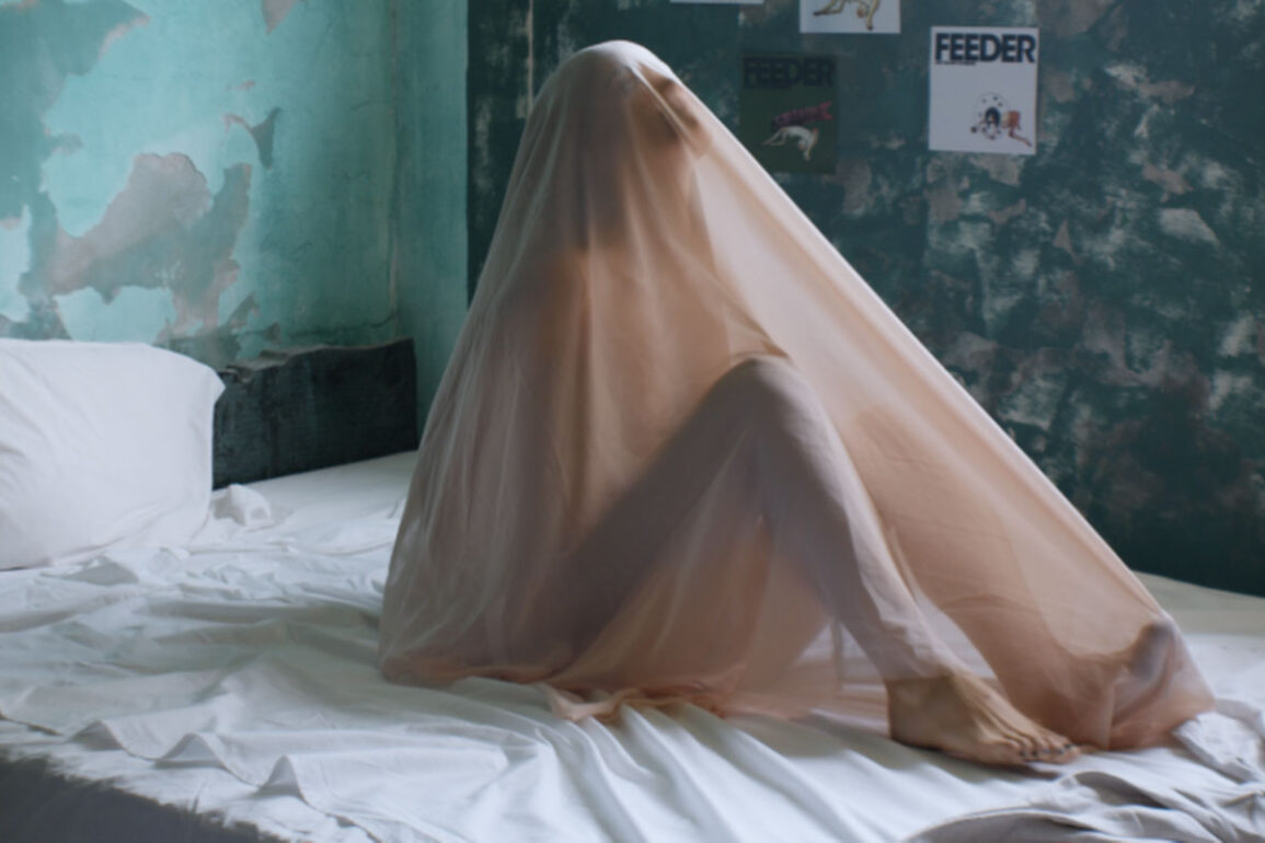 Here, In Dear Mom’s Bosom – Portuguese Soul Magazine